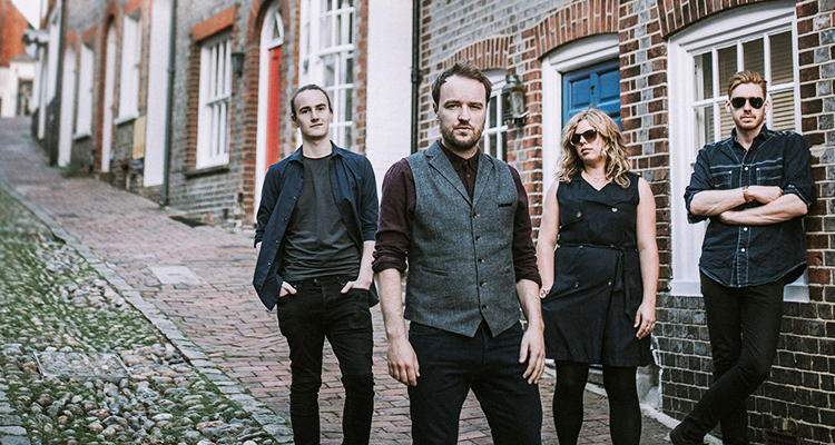 Warsaw Radio - New songs, Playlists & Latest News - Eirewave - The Pop ...